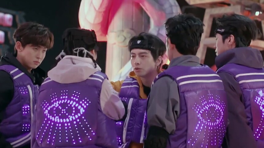 Feature EP 6 No.12 Run For Time · Duel Season